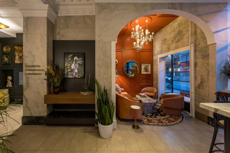 Hotel Victoria Toronto - Silver Hotel Group